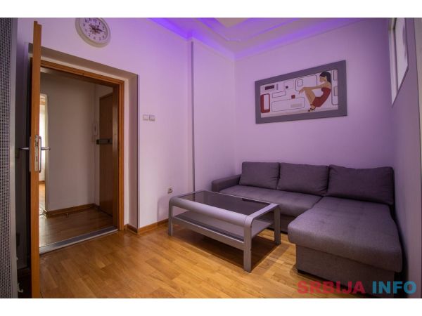 Lux stan 40 m2 Obilićev Venac Beograd