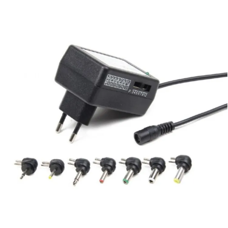 EG-MC-008 Gembird 12W Univerzalni AC-DC adapter 220V/12W na 3,4.5,5,6,7.5,9,12V 1A max