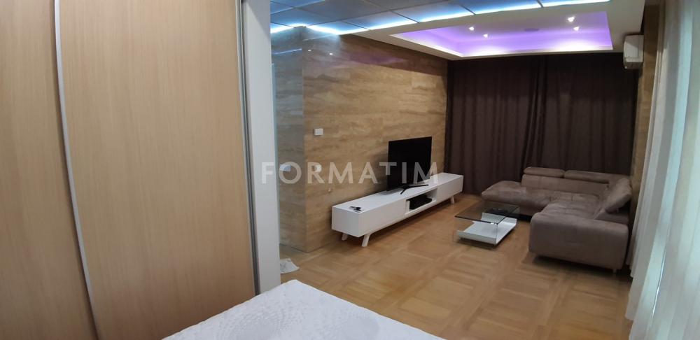 Lux 2.0, sa bazenom, garažom, velikom terasom ID#2807
1.100 €