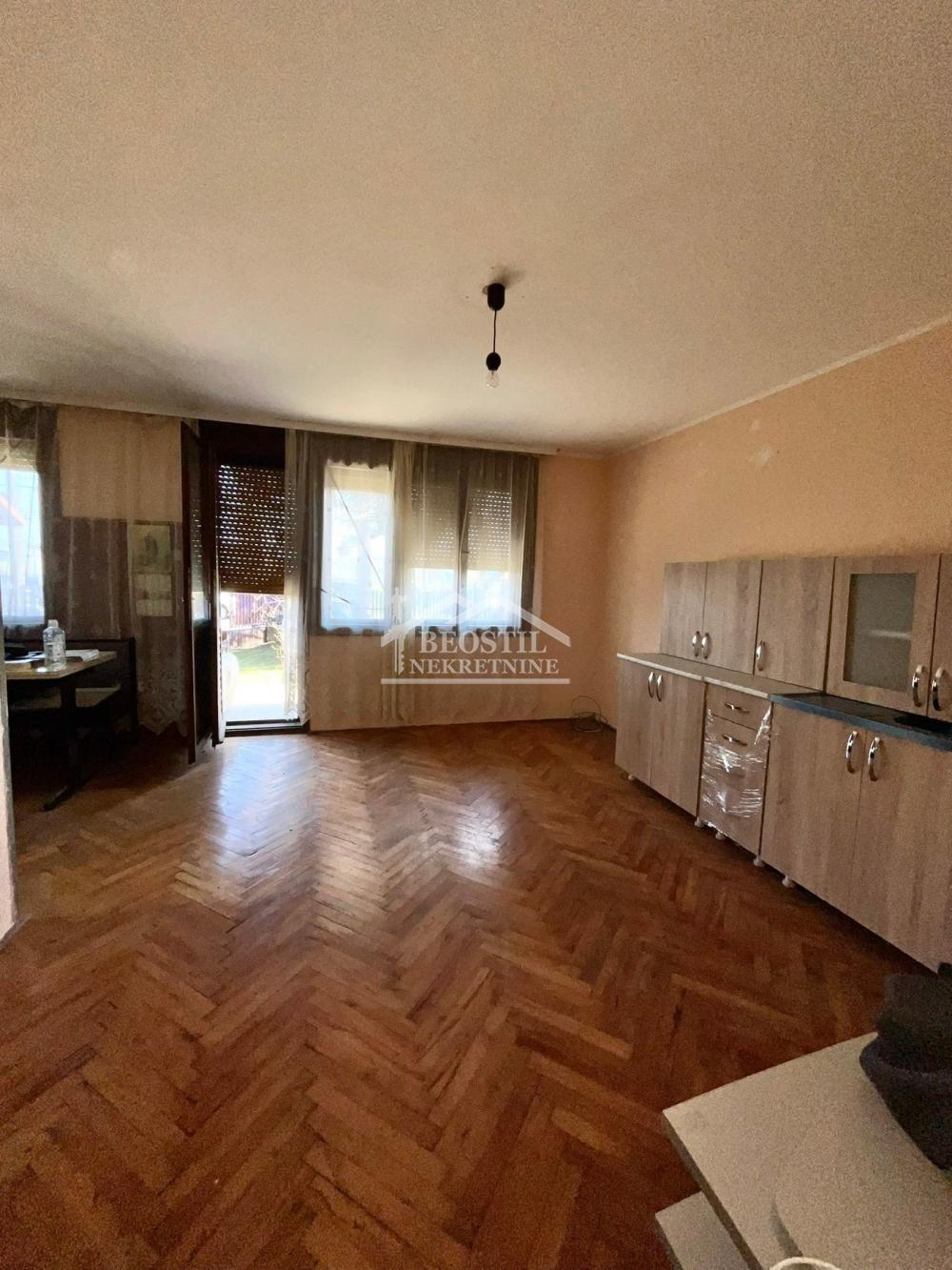 Grocka - Leštane -3.0 ID#24943
400 €