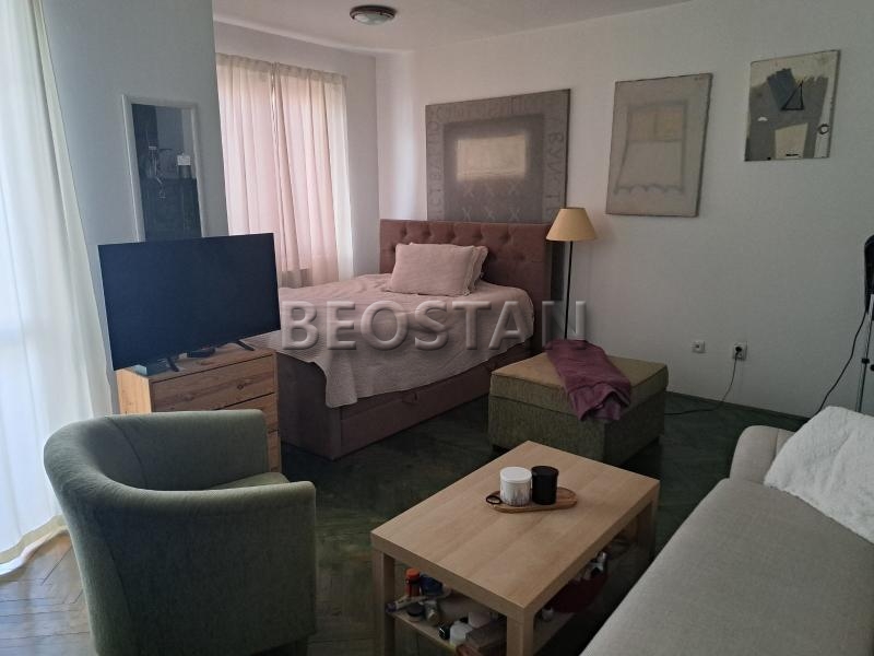 Novi Beograd - Blok 63 #66931
400 €