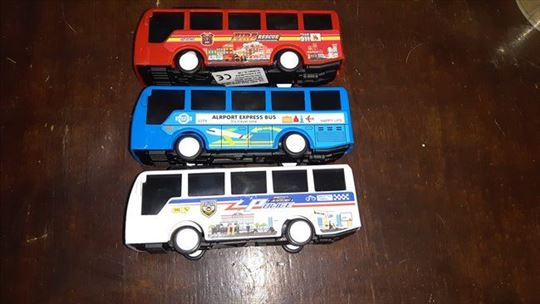 Set modela autobusa za igru