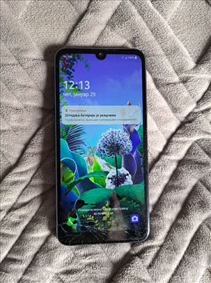 LG Q60 telefon SIM Free Triple Camera