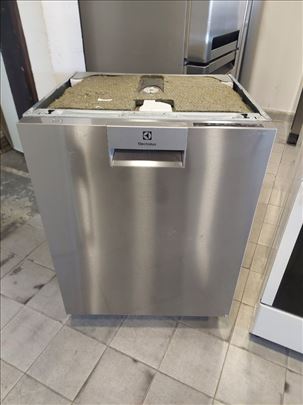 Sudomasina Electrolux uvoz garancija 6 meseci