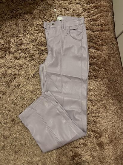 BERSHKA kozne pantalone