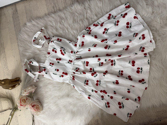 Cherry dress leprsava prelepa