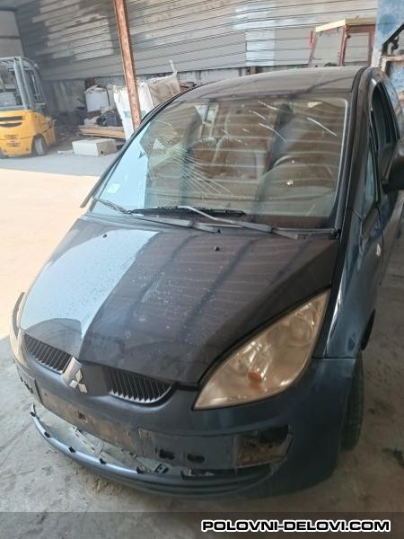 Mitsubishi Colt Kompletan Auto U Delovima