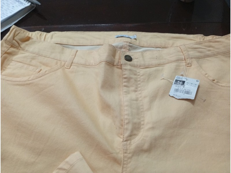 NOVO letnje pantalone vel 54