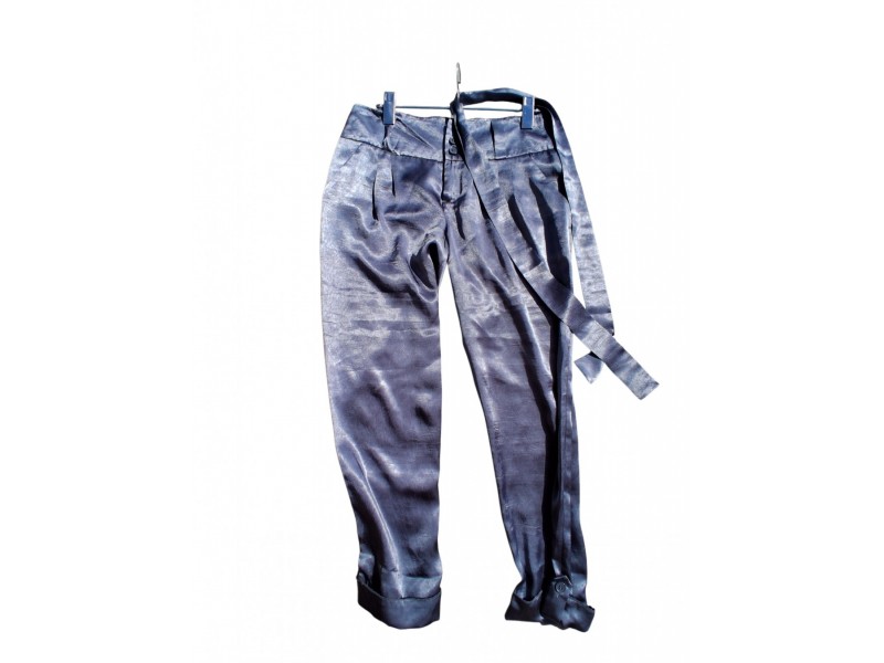Satenske nove pantalone 38