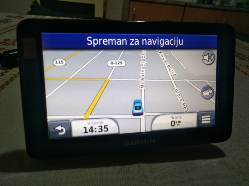 5 inča garmin 2545-nove mape komletna , lifetime update
