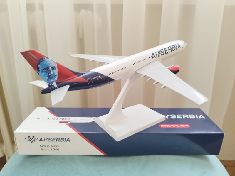 Avioni AirSERBIA A330 Pupin