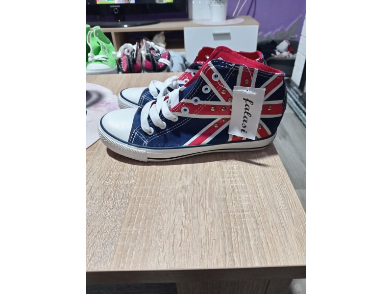 Unisex patike 38 - NOVE