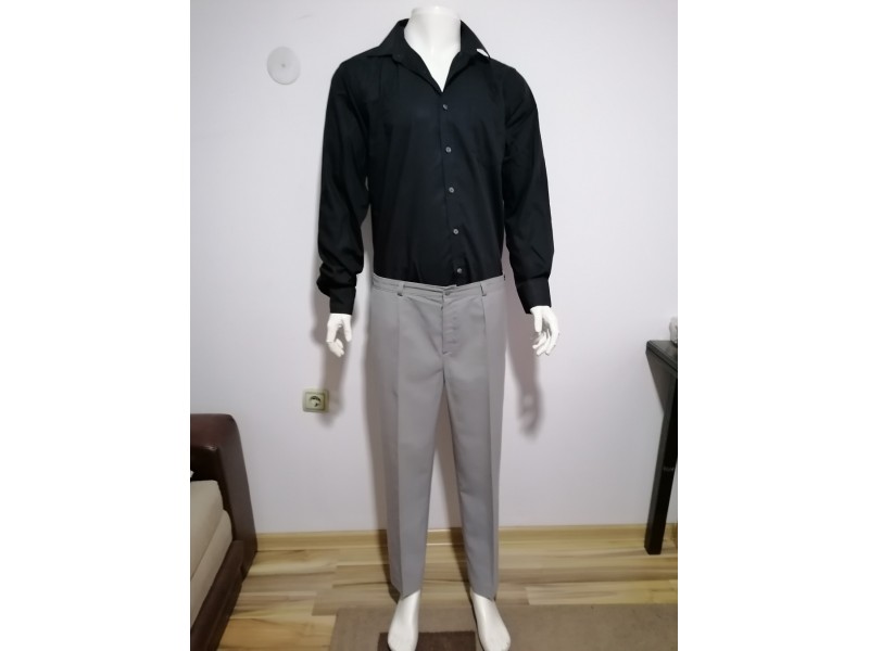 Elegantne letnje sive pantalone vel.L