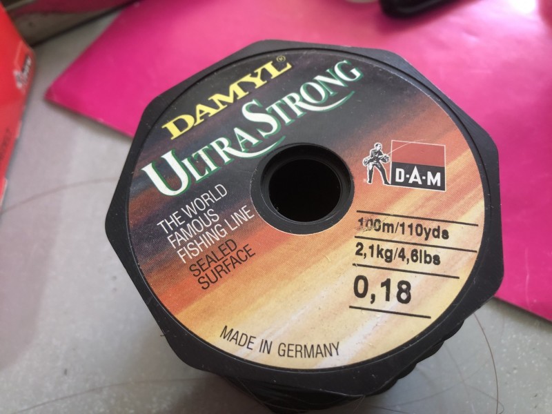 najlon 0.18 Br.38