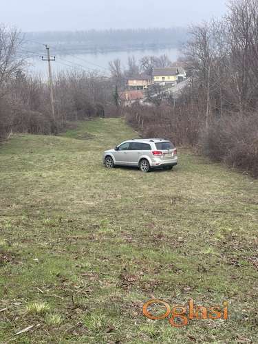 Banostor 3 parcele sa lepim pogledom na Dunav