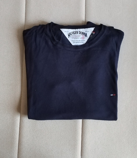 Tommy Hilfiger bluzica, dzemperak- Top Ponuda