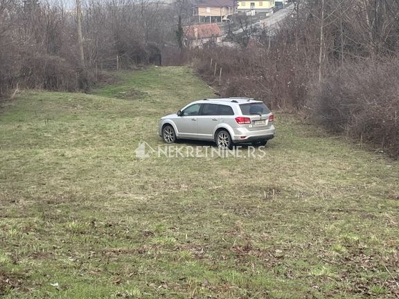 Banostor 3 parcele sa lepim pogledom na Dunav
