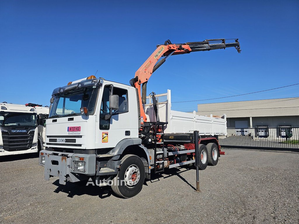 IVECO Trakker 350 kiper
