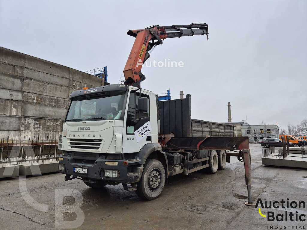Prodaje se IVECO AD260T35 kiper na aukciji