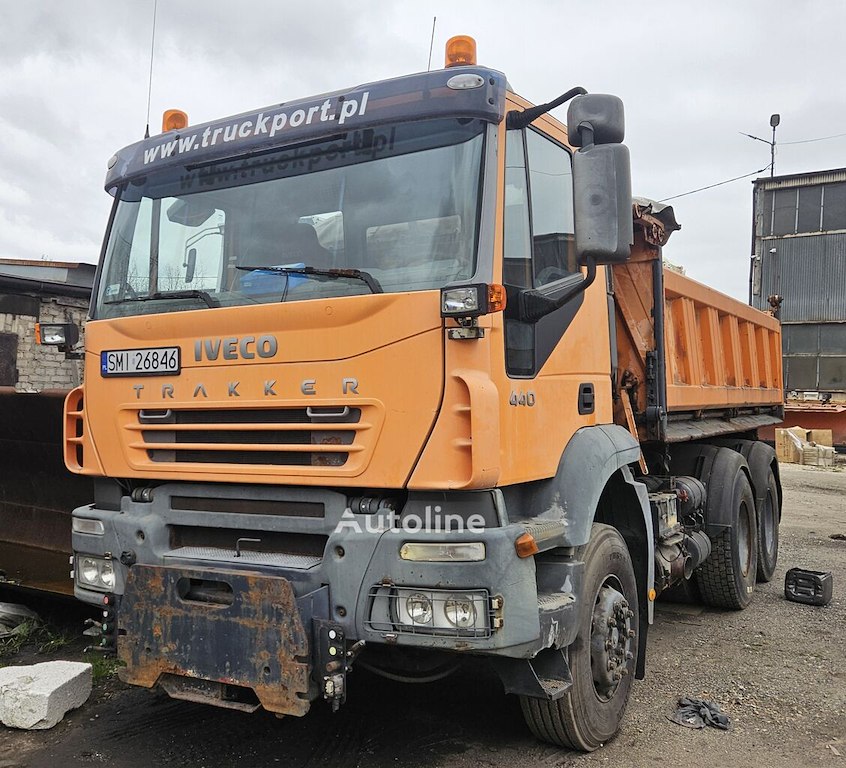 IVECO Trakker 440 kiper