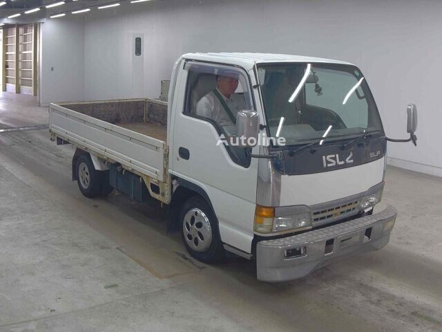 Isuzu ELF kamion s ravnom platformom < 3.5t