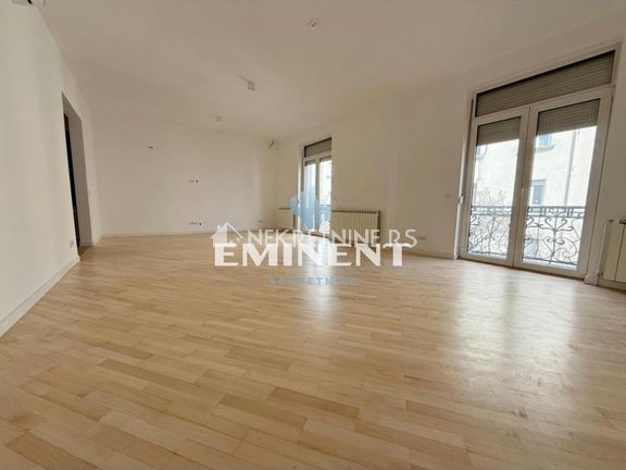 Stari grad, Centar, Braće Jugovića, 3.0, 130m2, 1800 EUR