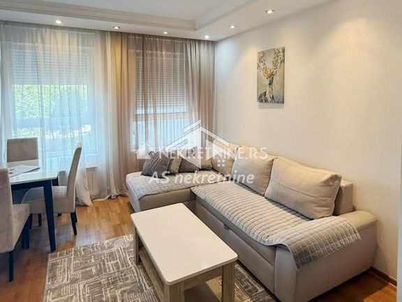Novi Beograd, Blok 67a, A blok, 2.0 stan, 56m2, 850 EUR