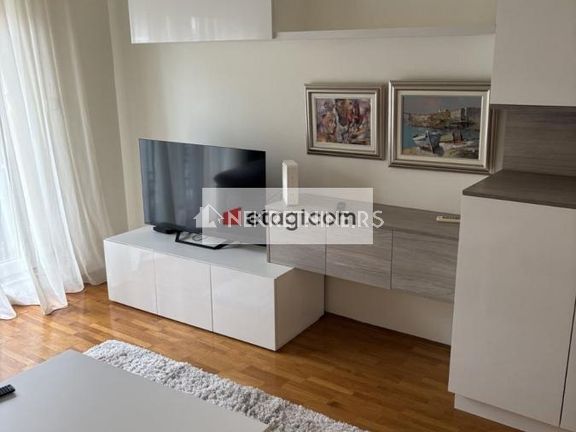 Izdaje se predivan stan u Gospodara Vučića