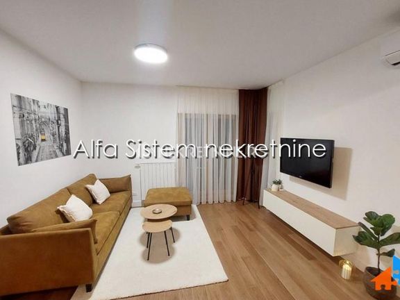 Palilula, Karaburma, 3.0 stan, 69m2, 1000 EUR, ID 48558