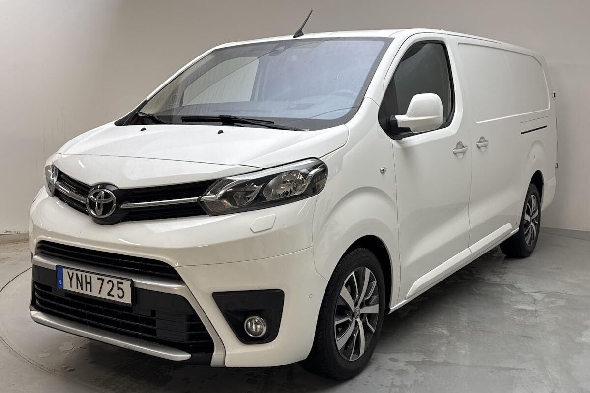Prodaje se Toyota Proace minibus furgon na aukciji