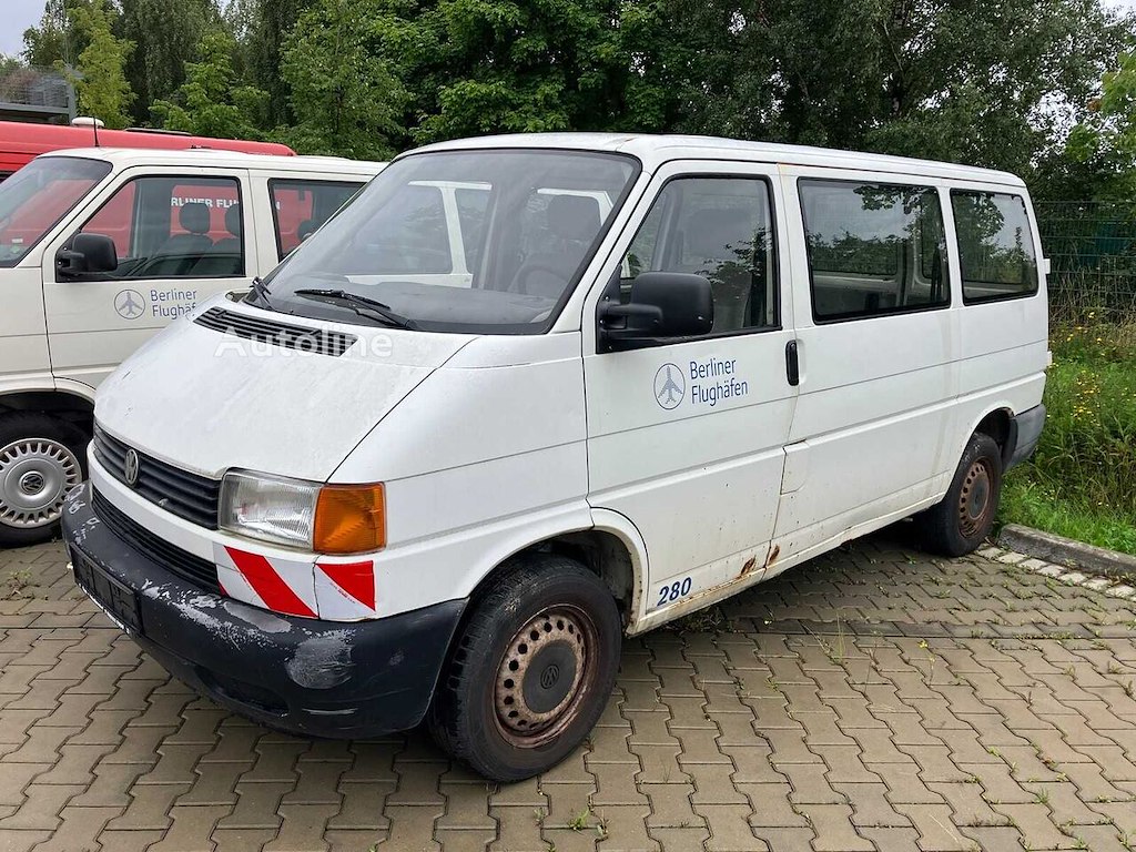 Prodaje se Volkswagen T4 minibus furgon na aukciji