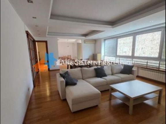Vračar, Centar, 4.0 stan, 160m2, 2000 EUR, ID 53066