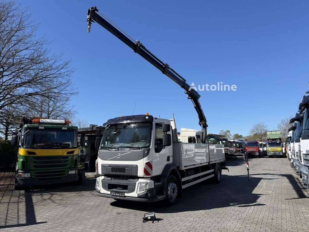 Volvo FL280 kamion s ravnom platformom