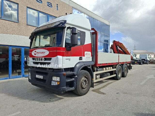 IVECO Stralis AT260S45Y/P kamion s ravnom platformom