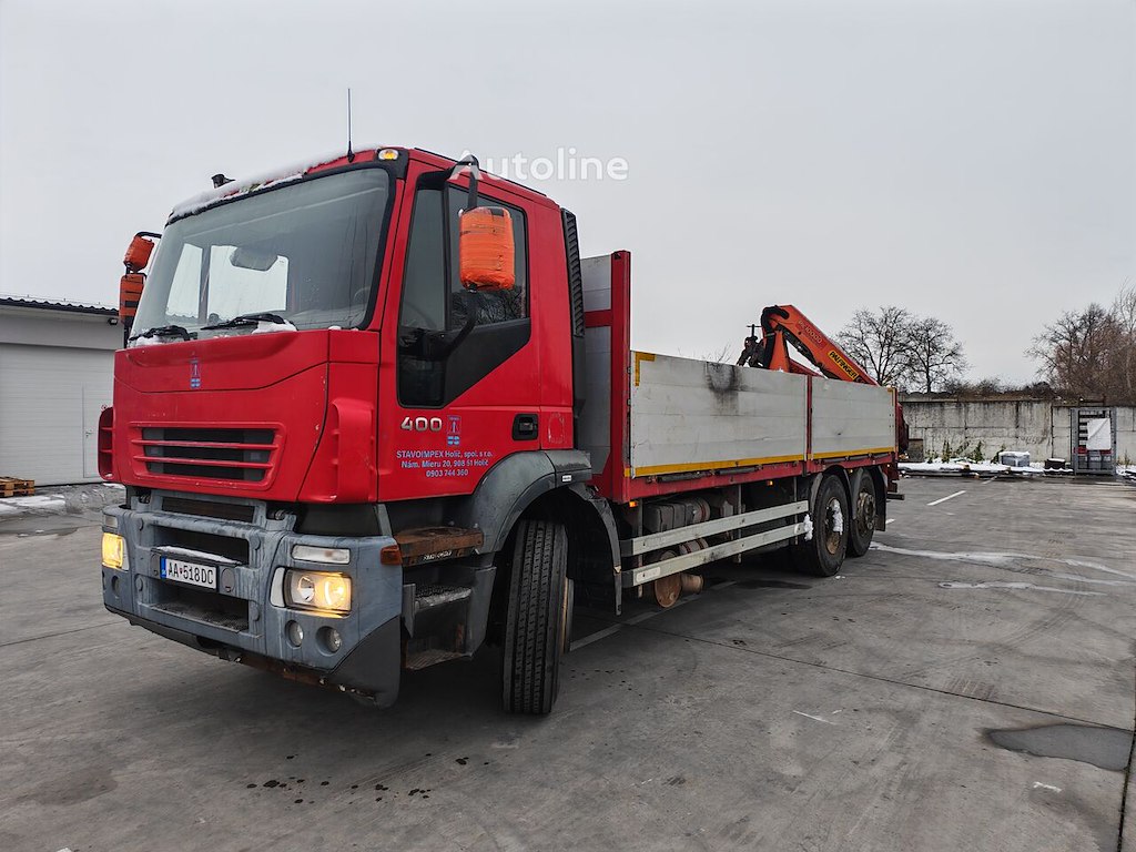 IVECO Stralis 260 kamion s ravnom platformom