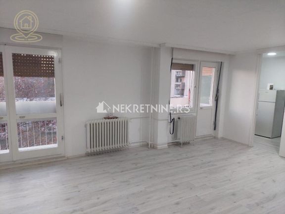 Izdavanje stanova Novi Sad – Trosoban stan 78m² Liman 3, odlična lokacija
