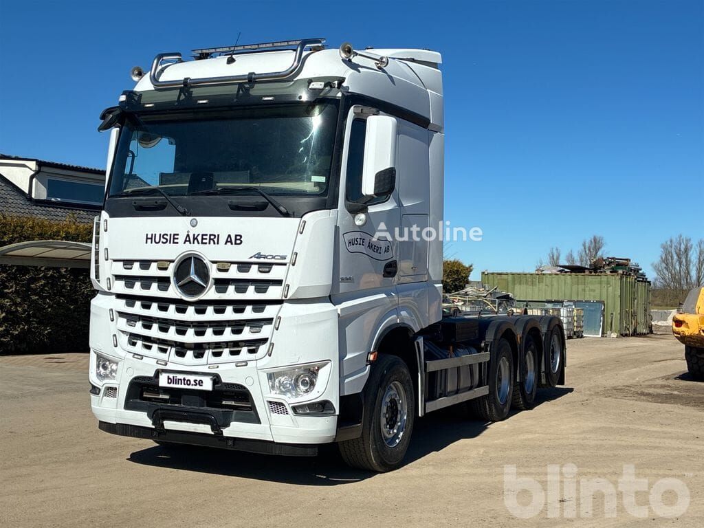Prodaje se Mercedes-Benz AROCS rol kiper sa kukom na aukciji