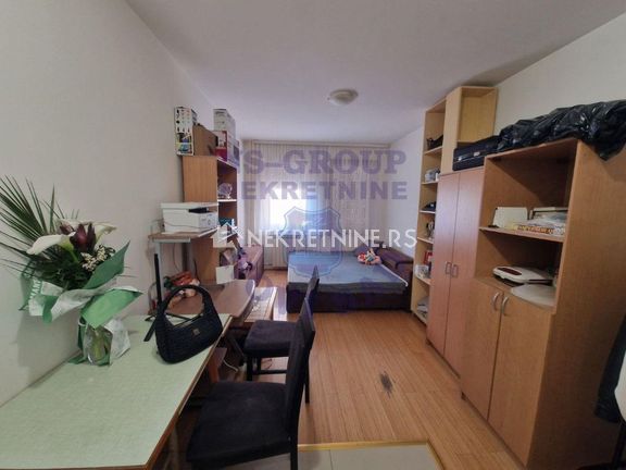 Garsonjera,22m2,Bulevar