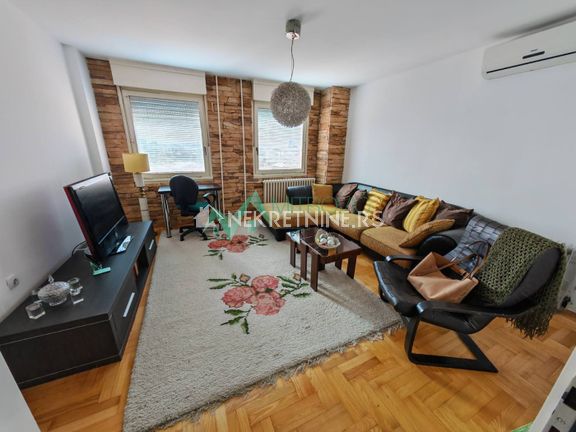 Stan,NOVI SAD,SAJAM,kv: 51.00, € 152400, ID: 1004049