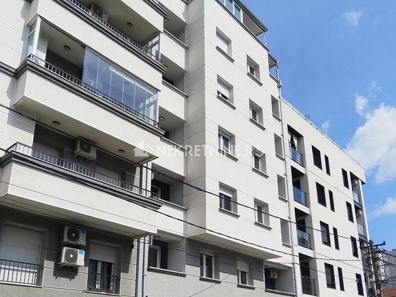 Zvezdara Đeram 40,34 m2 Vpr/5 1,5 Beograd - Opština Zvezdara - Đeram pijaca