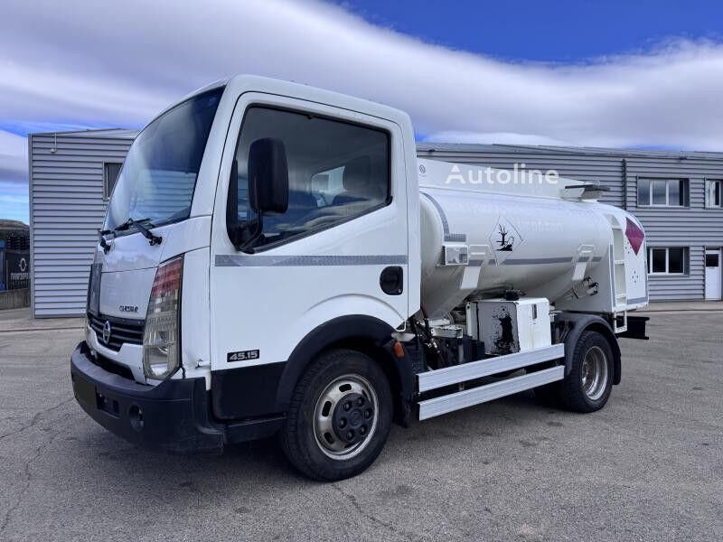 Nissan Cabstar autocisterna za gorivo