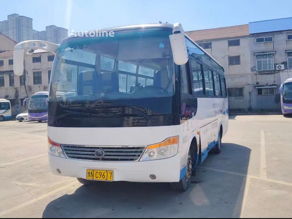 Yutong ZK6752 prigradski autobus