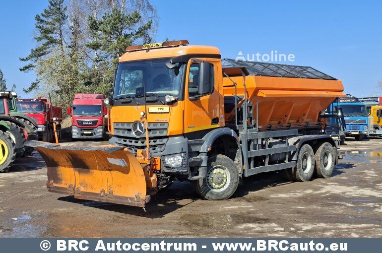 Mercedes-Benz Arocs 3333 6X6 rasipač peska