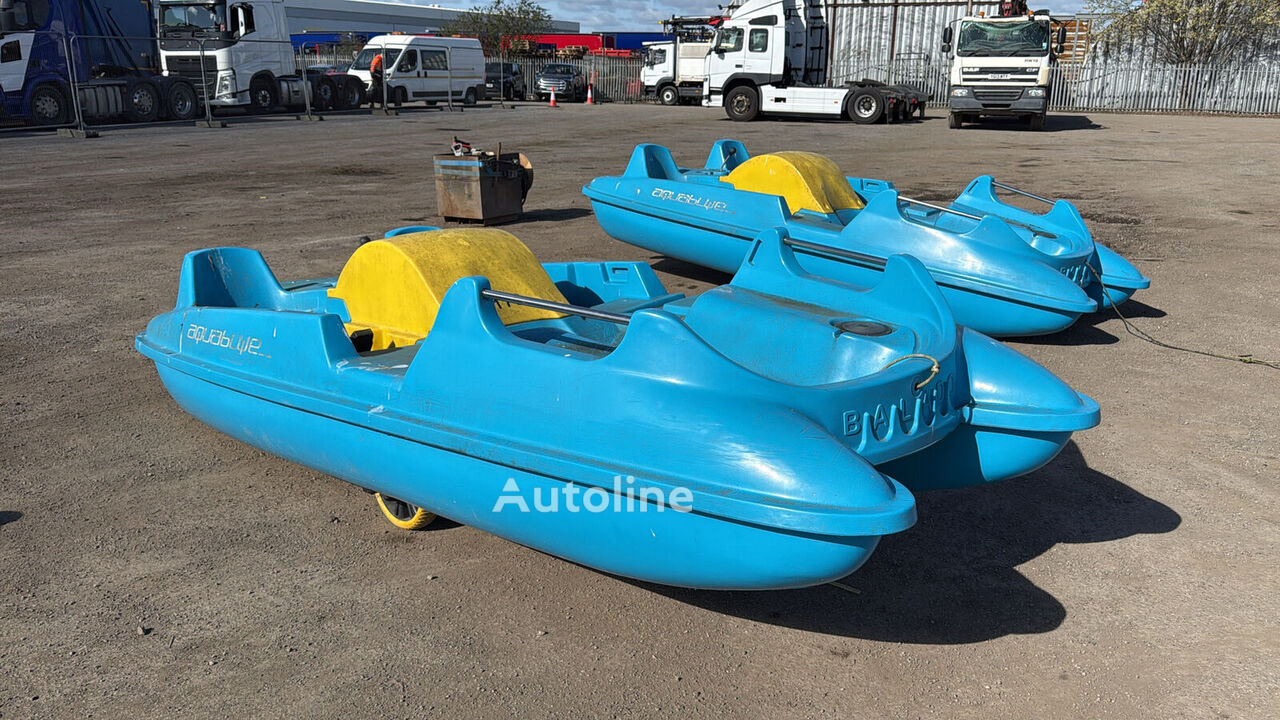 Prodaje se AQUA BLUE BALADOR PEDALO čamac na aukciji