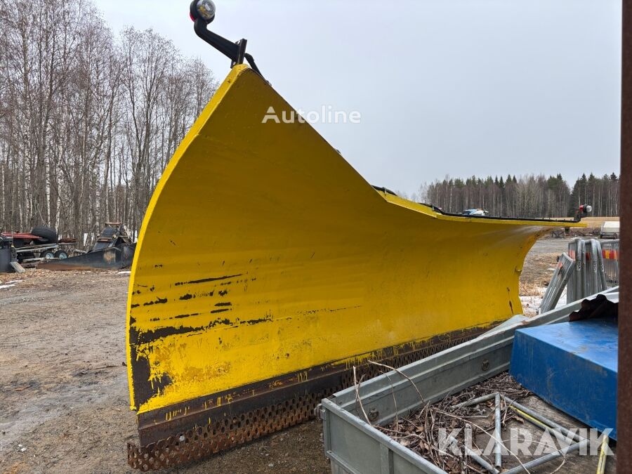 Prodaje se Diagonalplog raonik za sneg na aukciji