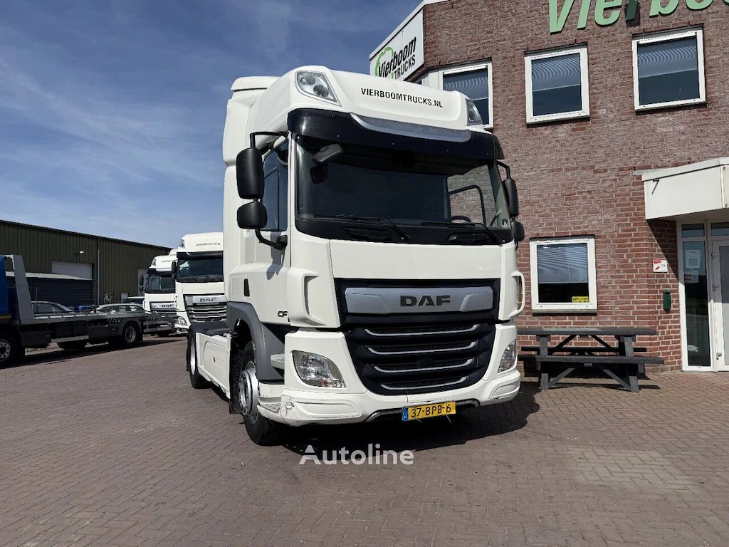 DAF CF 410 CF410 Spacecab / Euro 6 D / APK 12-2026 / Smart tacho / 8 tegljač