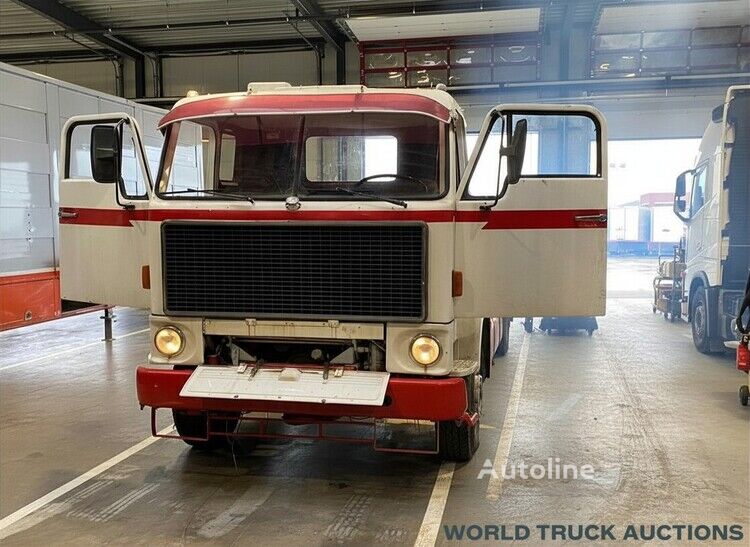 Prodaje se Volvo F89 Turbo Oldtimer Classic | Semi Truck | Sleeper Cab | Restorat tegljač na aukciji