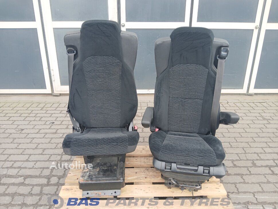 Mercedes-Benz Arocs Set Mercedes A 960 910 76 01 sedište za kamiona
