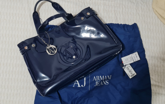 Armani Jeans tasna original snizena%