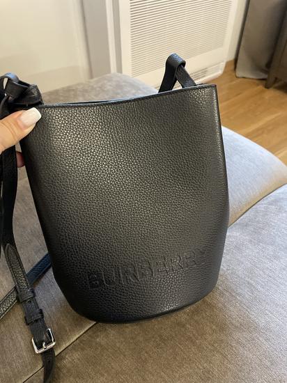 Burberry kozna original crna tasna